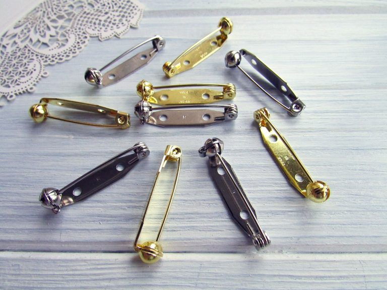 Pin for badge - Buying Guide